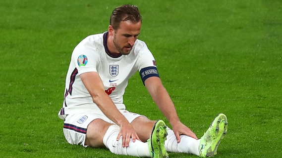 Kane is the best striker in the world – Shaw has no concerns over ...