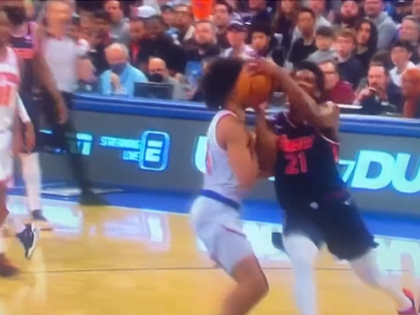 WATCH: Joel Embiid travels and hits the defender in the face with the ...
