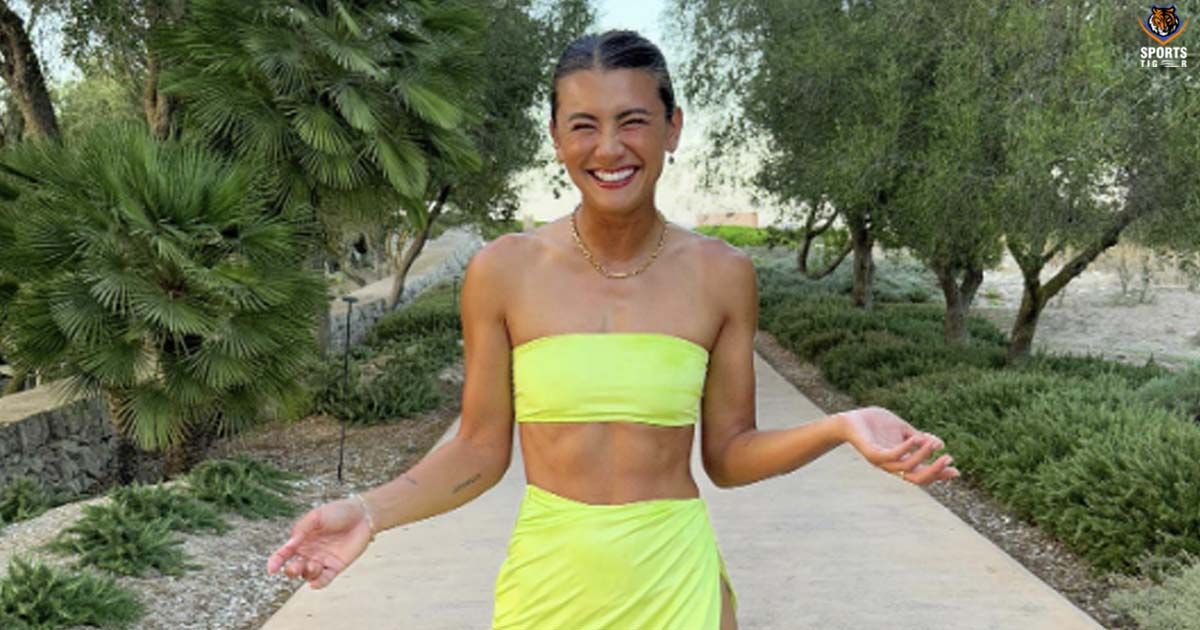 5 stunning pictures of Ollie Robinson's alleged girlfriend Mia Baker